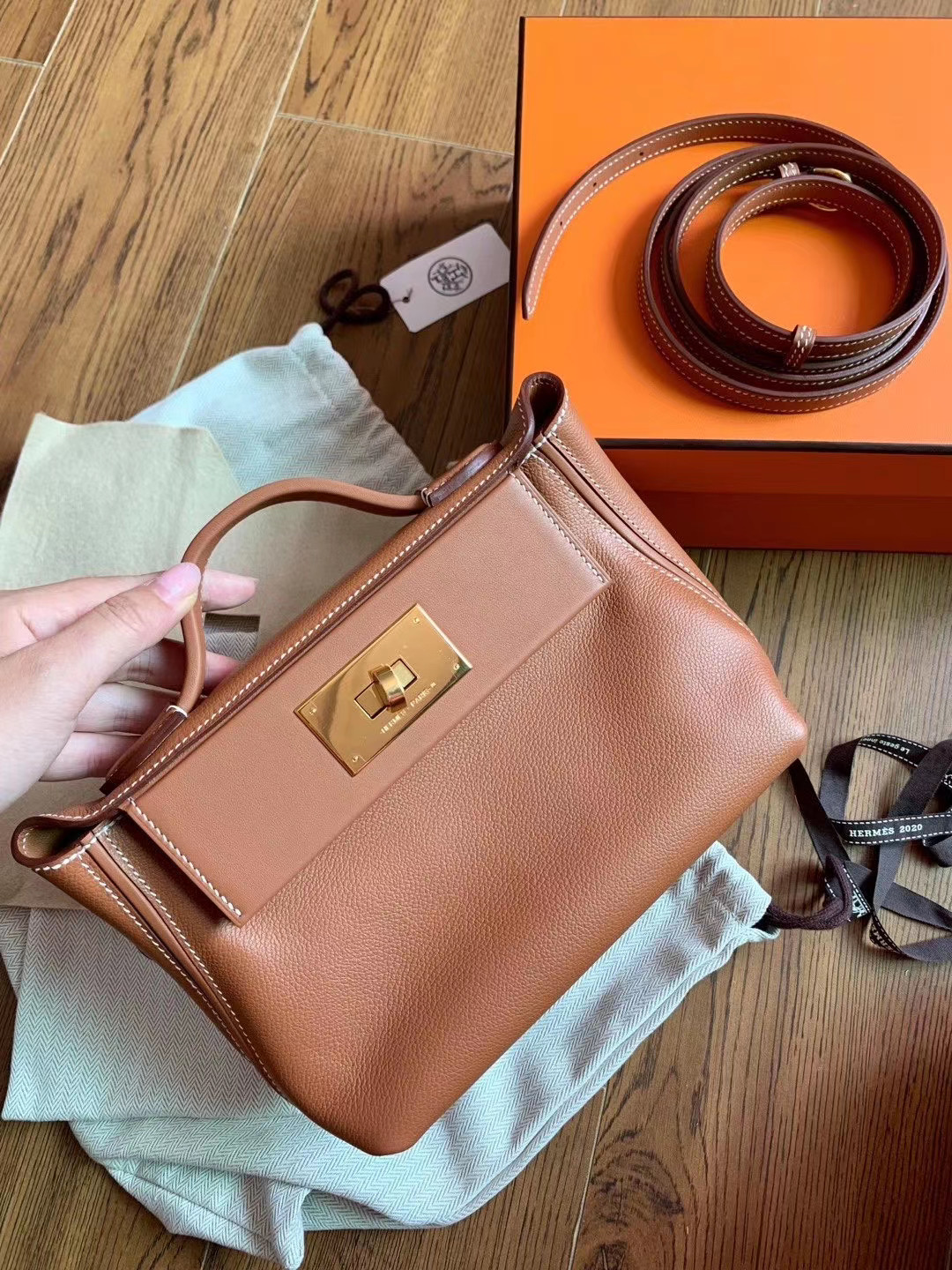 Hermes 24 24 Mini 21 Gold Black Evercolor Swift Calfskin HoooFashion Hermes 24 24 Mini 21 Gold Black Evercolor Swift Calfskin HoooFashion